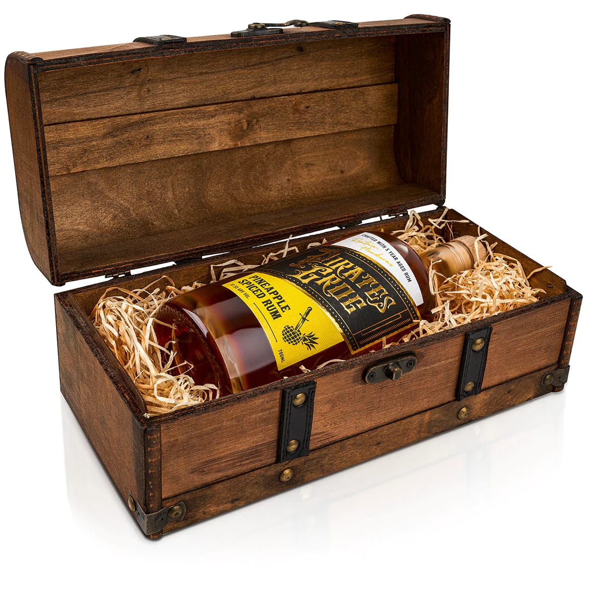 Pirate's Grog Pineapple Spiced Rum Gift Chest 70cl, Threshers | Spiced ...